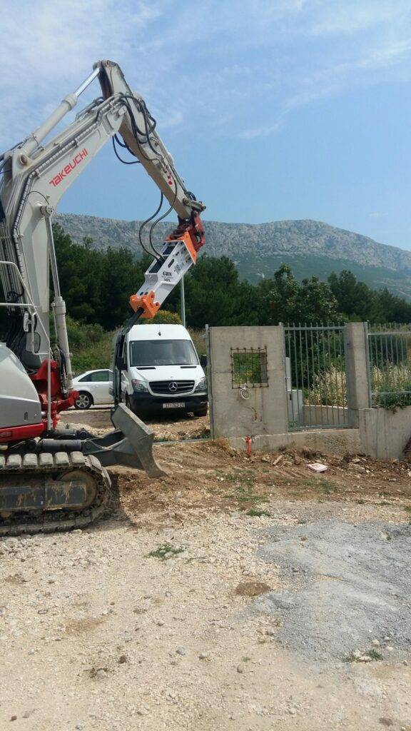 Excavator Breaker - from GB Hammers - Machines up to 15 tons!