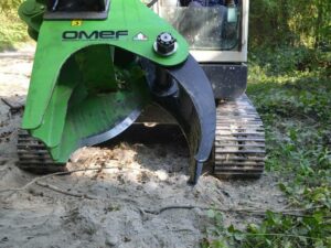 Excavator Tree Shear - Excavators up to 25 tons!